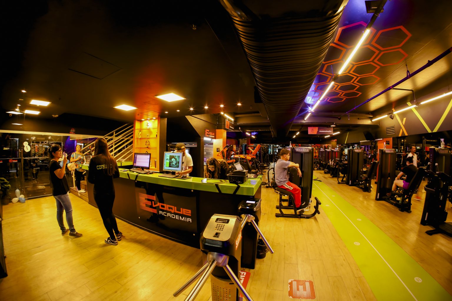 Academias pelo Brasil: Rede Evoque cresce com modelo híbrido, ambiente ...